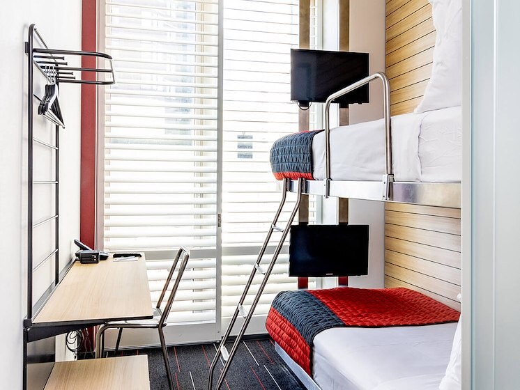 Hotel in NYC Times Square | Pod Times Square