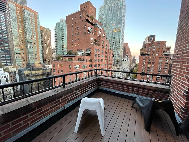 Budget Hotel Rooms in Midtown East, NYC | Pod 51