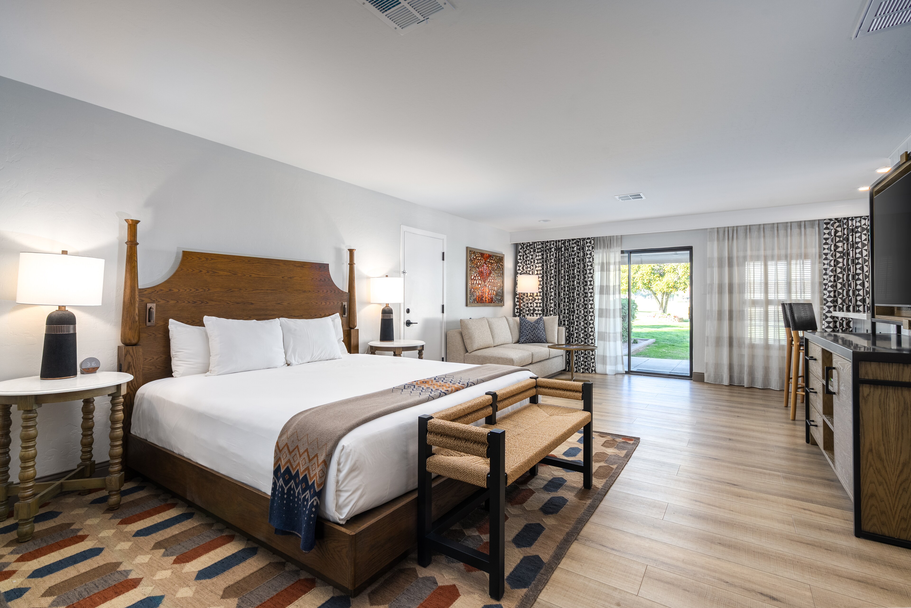 Hotel Rooms in Phoenix, Arizona | The Wigwam