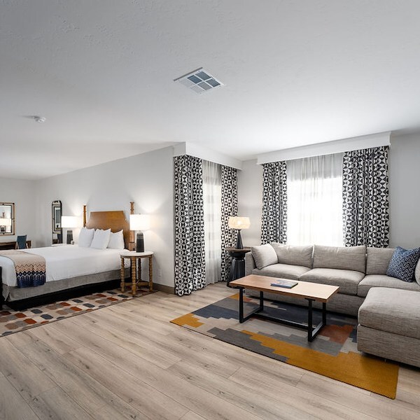 Hotel Rooms in Phoenix, Arizona | The Wigwam