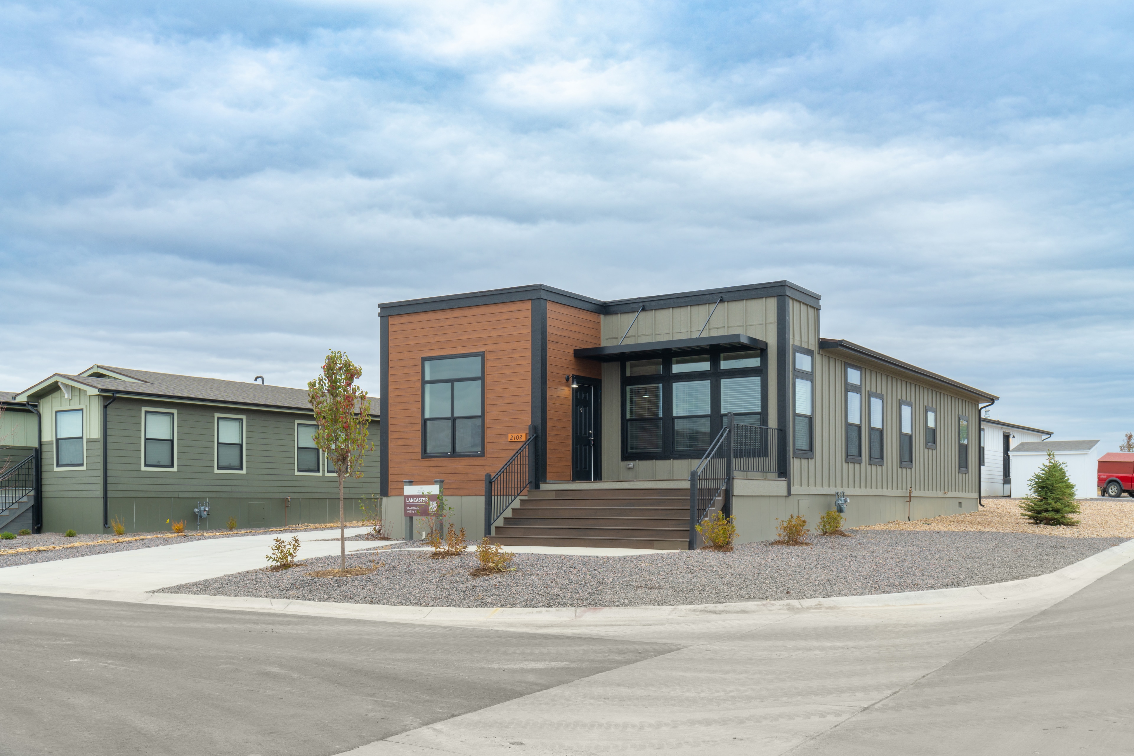 Comparative Analysis: Manufactured Home vs Traditional Home