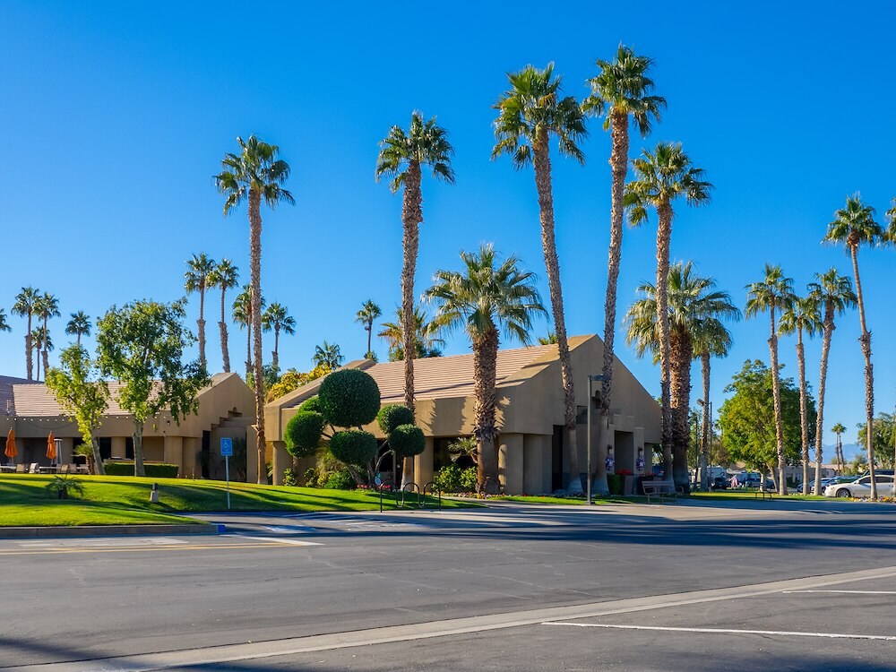 Palm Springs RV Resort Photos | Emerald Desert RV Resort - Sunland
