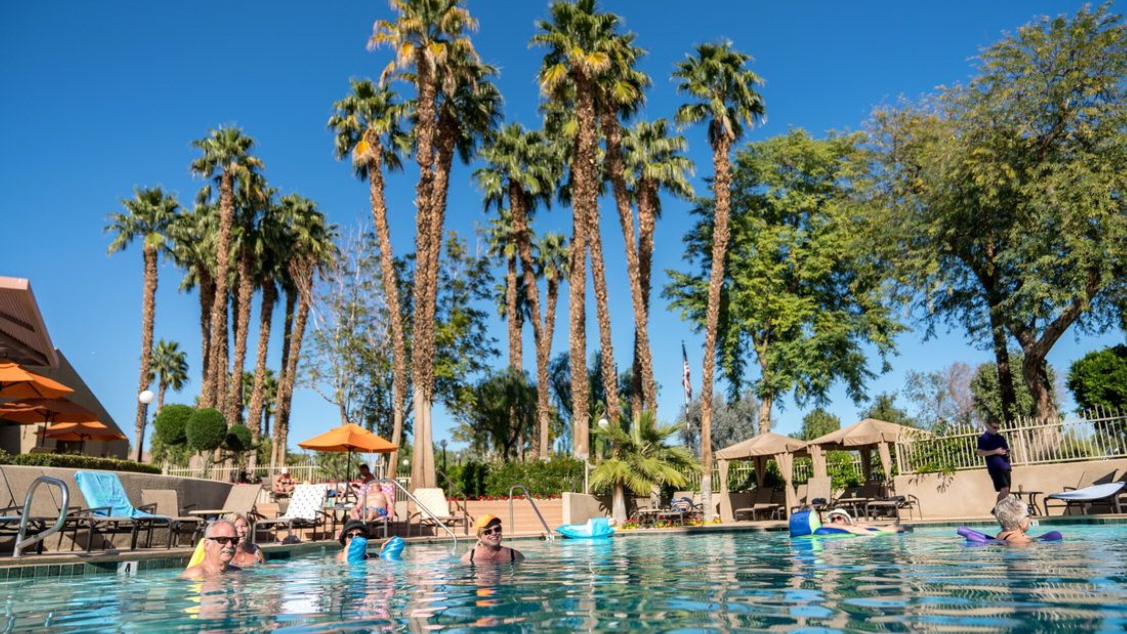 Palm Springs Resort Specials | Emerald Desert RV Resort - Sunland