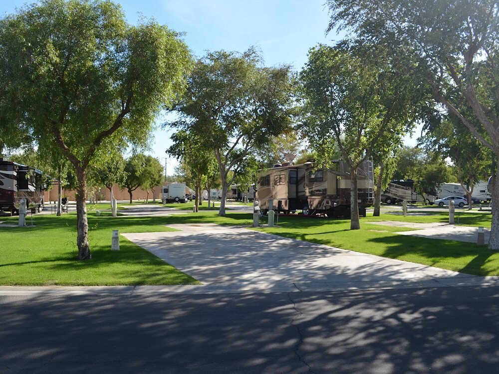 Palm Springs RV Resort Photos | Emerald Desert RV Resort - Sunland