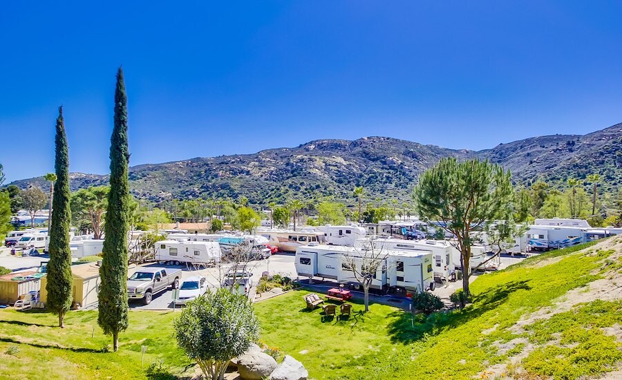 RV Resort in San Diego County | Oak Creek RV Resort - Sunland