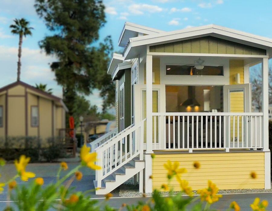 RV Resort Villa and Cottage Rentals | Sunland RV Resorts