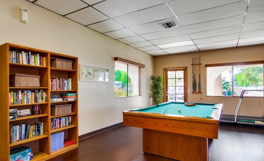 RV Resort in San Diego County | Vacationer RV Resort - Sunland