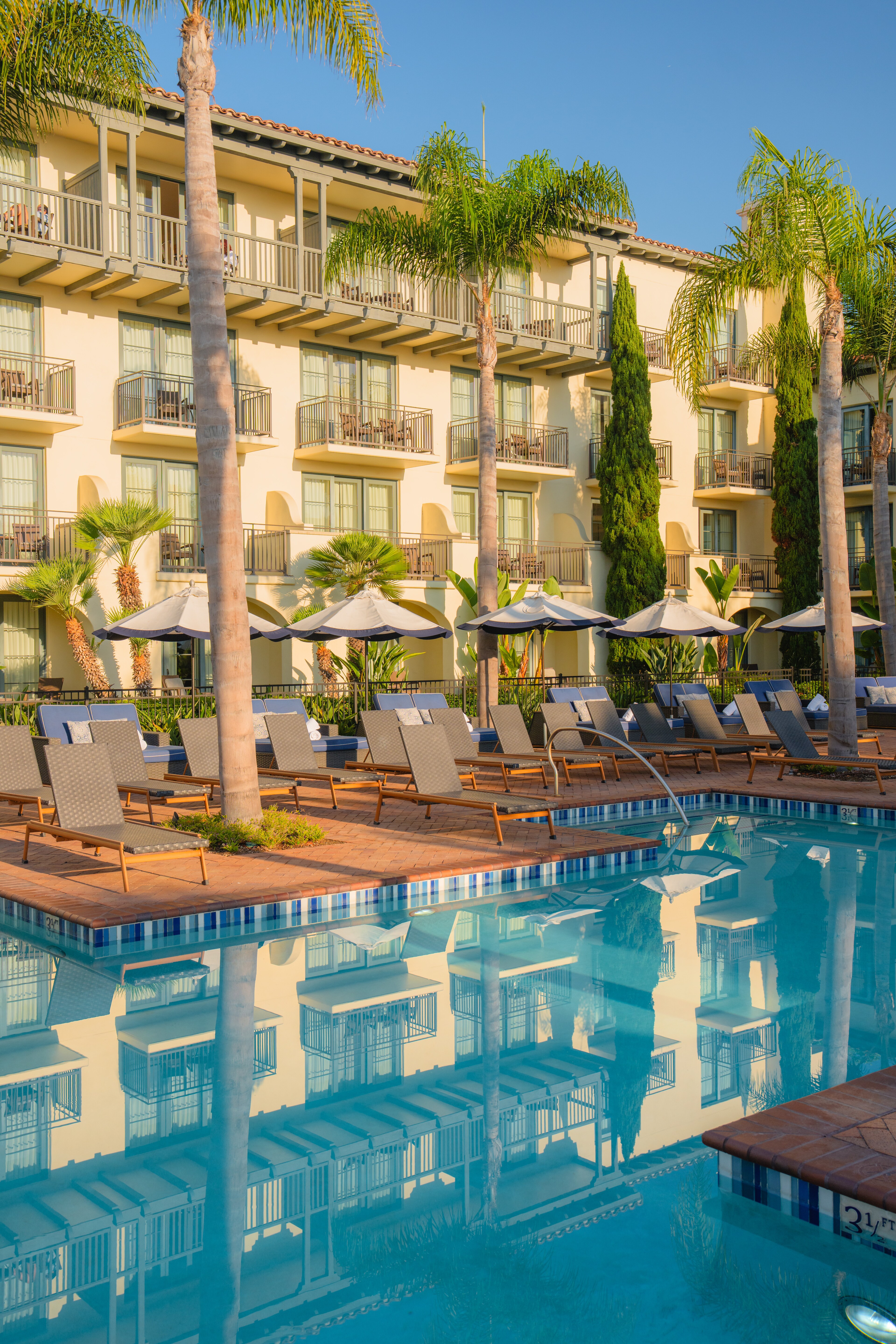 Vista Pool | Terranea Resort Rancho Palos Verdes California