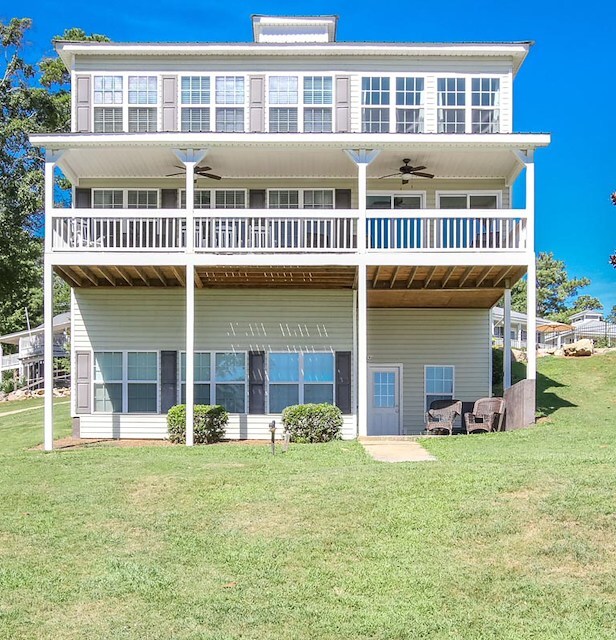 Southern Manor Lakefront Vacation Home Alabama | Chesnut Bay