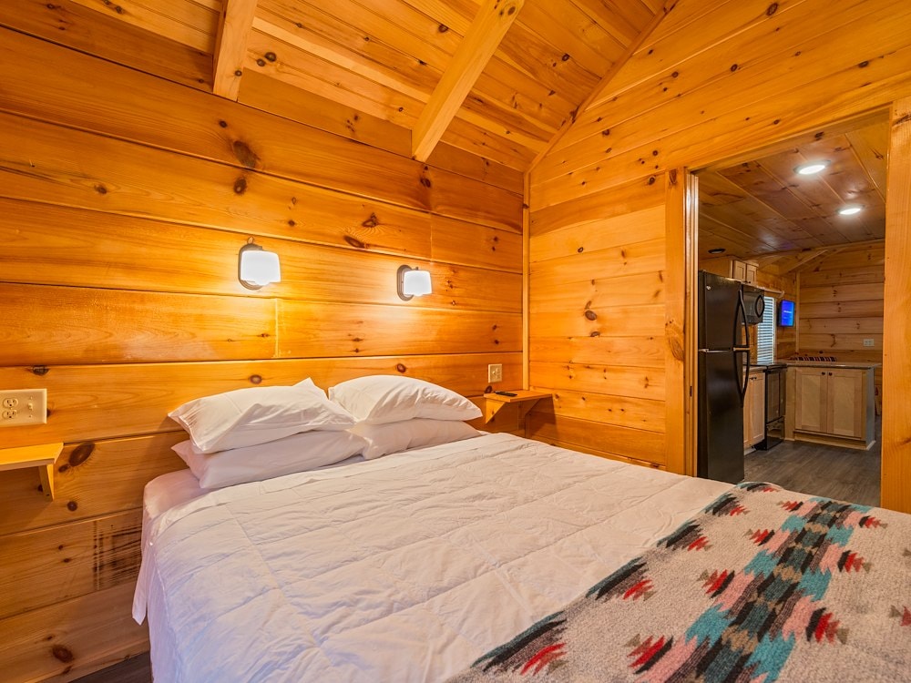 Photo Gallery – RV Resort in Bryan TX | Great Escapes BCS