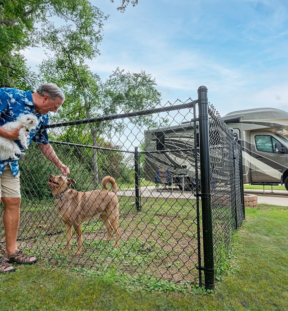RV Sites, Cabins & Glamping – Bryan, TX | Great Escapes BCS