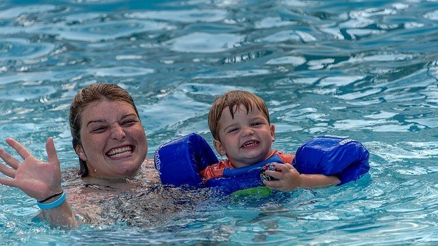 Pirates Bay Waterpark | Leesburg, AL on Weiss Lake