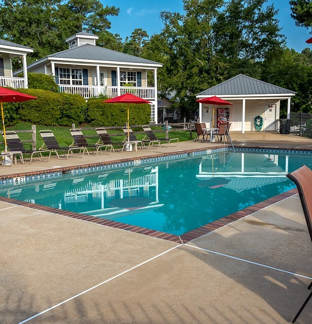 Places to Stay Near Pirates Bay Waterpark | Leesburg AL