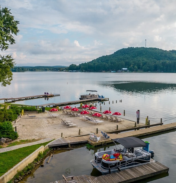 Places to Stay Near Pirates Bay Waterpark | Leesburg AL