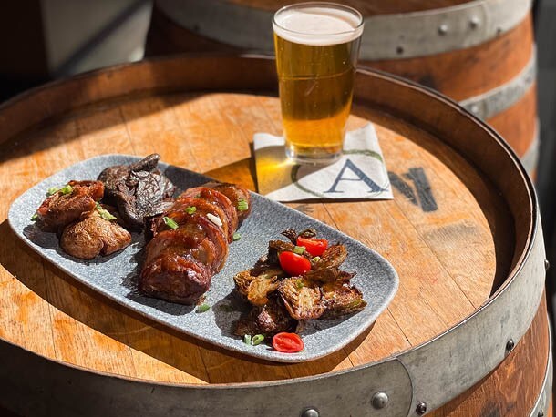 Indoor & Outdoor Dining - Ellicott City - Turf Valley Resort