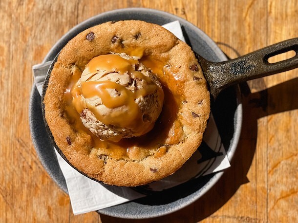 Indoor & Outdoor Dining - Ellicott City - Turf Valley Resort