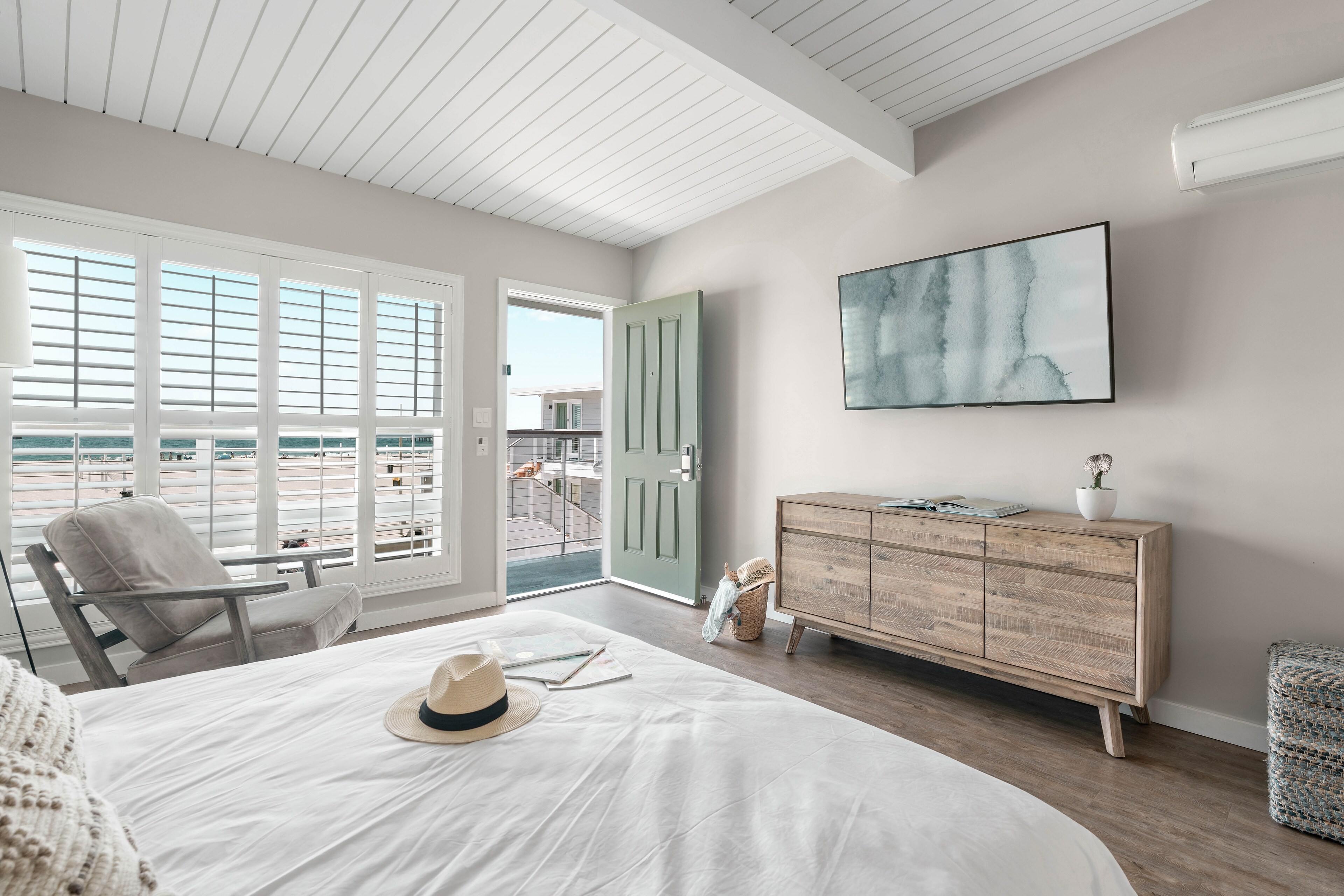 Beachfront Hotel in Hermosa Beach - Sea Sprite Beach Club