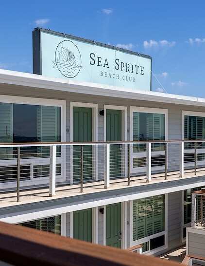 Beachfront Hotel in Hermosa Beach - Sea Sprite Beach Club