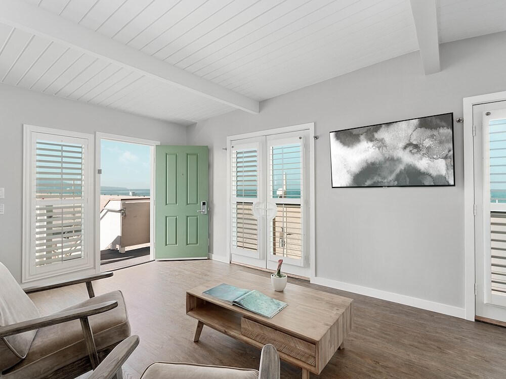 Photo Gallery - Sea Sprite Beach Club