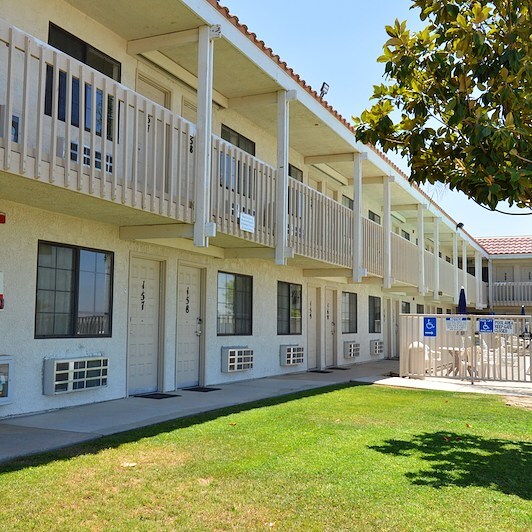 Hotels in Buttonwillow, CA | Vagabond Inn Buttonwillow North