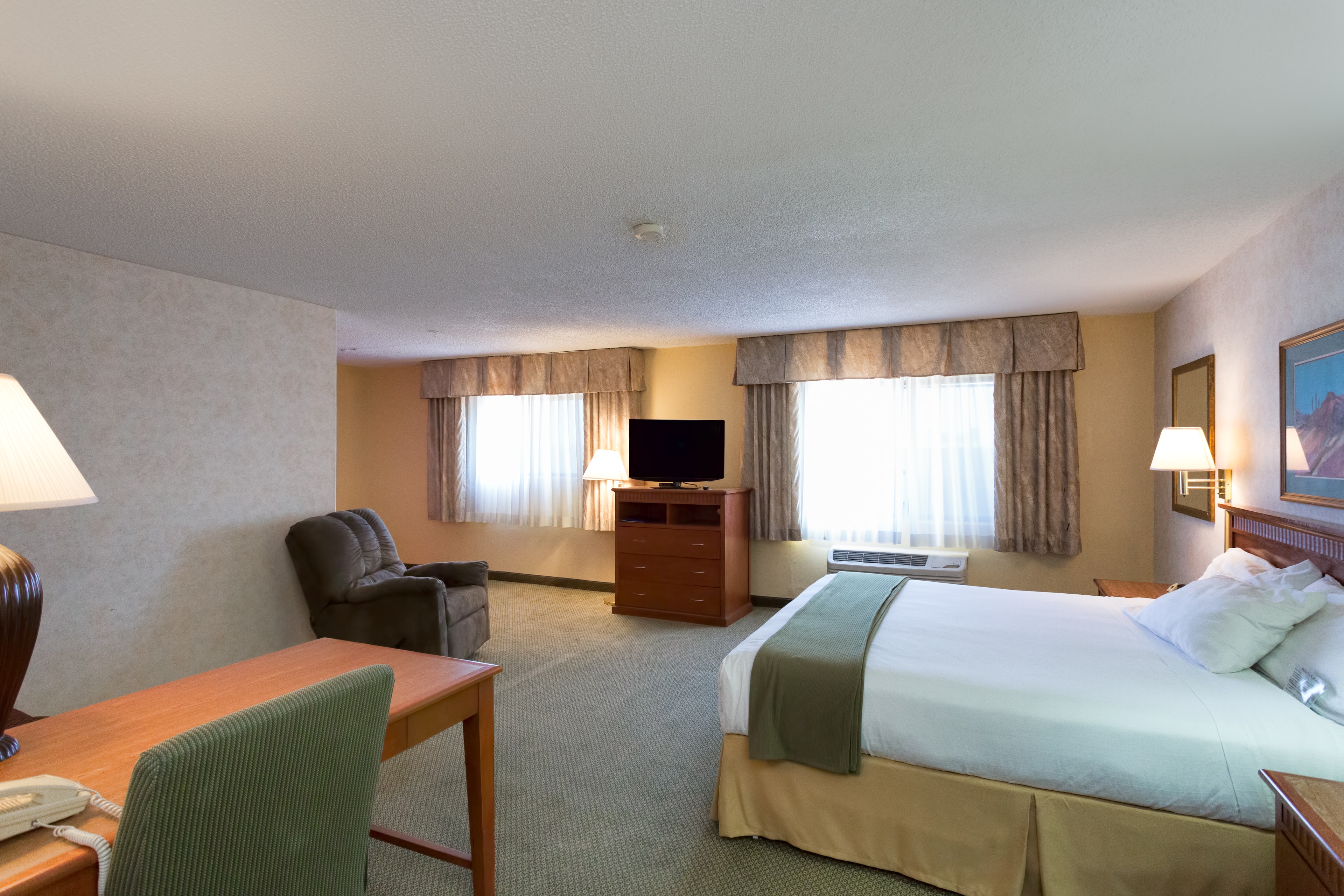 Hotels in Green Valley, AZ | Vagabond Inn Executive Green Valley