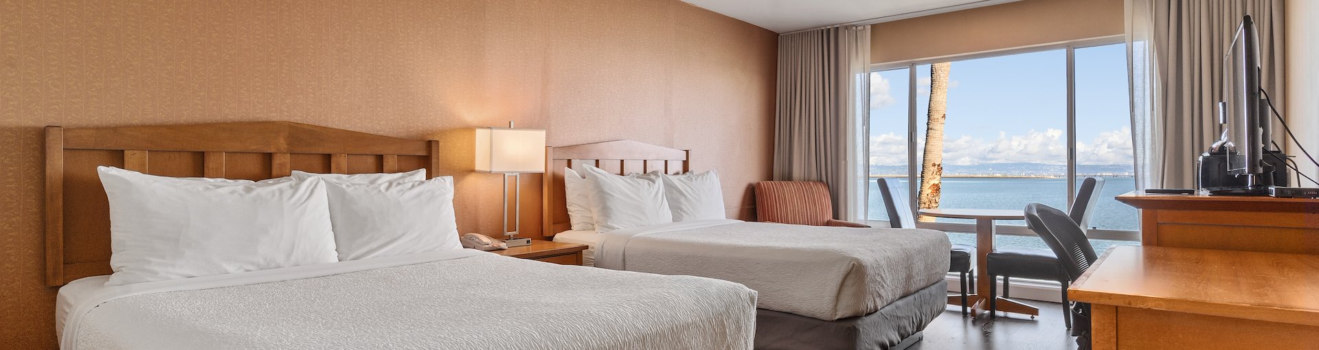 Hotel Rooms Near San Francisco | Vagabond Inn Executive SFO