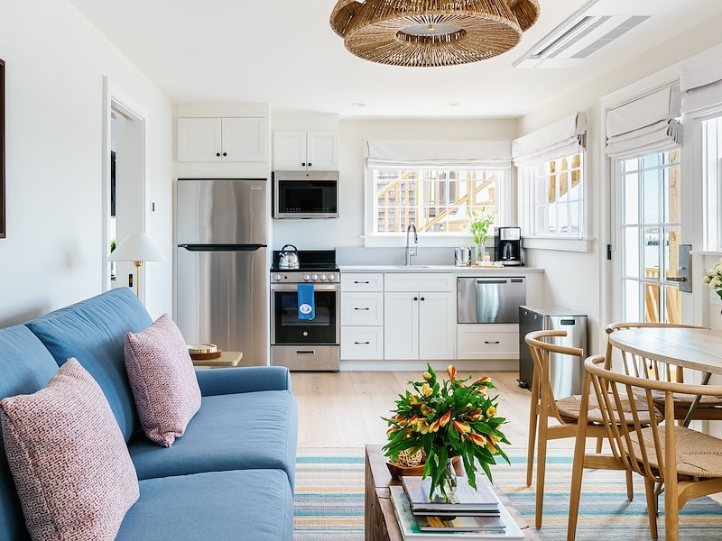 Places to Stay in Nantucket | The Cottages at Boat Basin