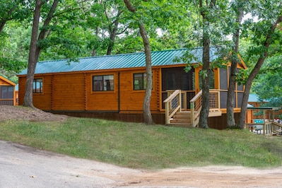 Jellystone Park™ Warrens