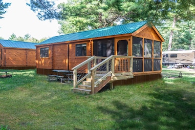 Jellystone Park™ Warrens