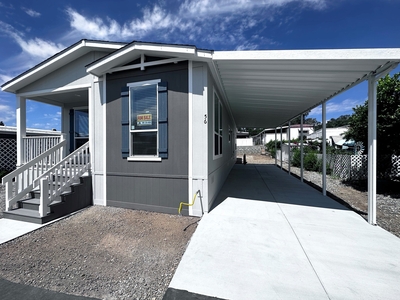 Manufactured Homes in Banning, California | Sunrise Estates