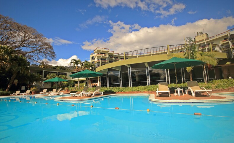 Lake Atitlan Hotels in Panajachel | Porta Hotels