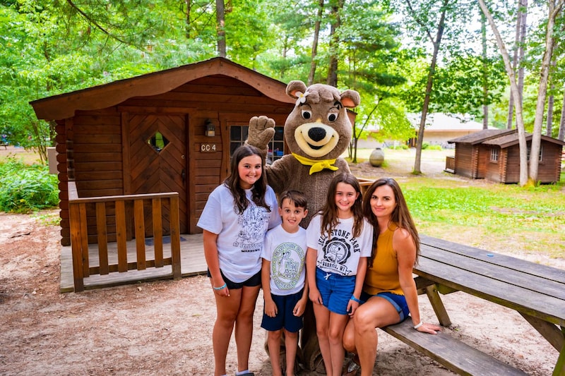 Ways to Stay | Jellystone Park Warrens, WI