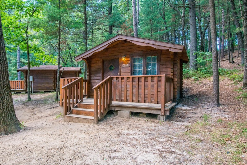 Ways to Stay | Jellystone Park Warrens, WI