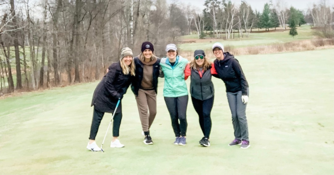Sip & Sims Ladies Golf Series