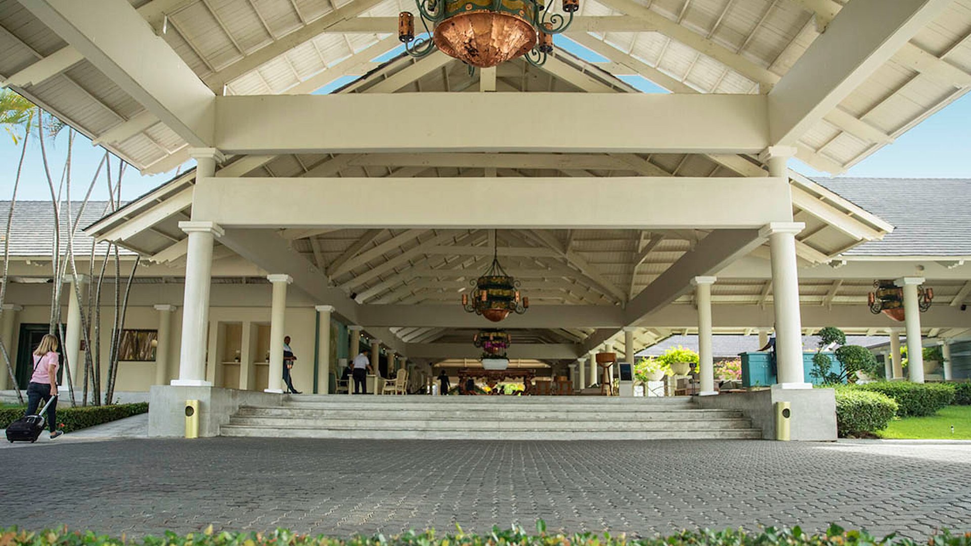 Iberostar Waves Dominicana Punta Cana Wedding Packages | Destination Weddings