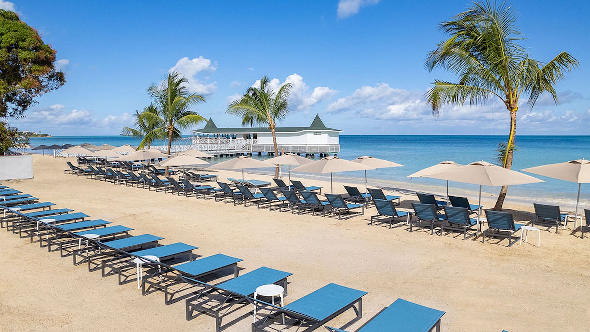 Royalton Chic Antigua Wedding Packages | Destination Weddings