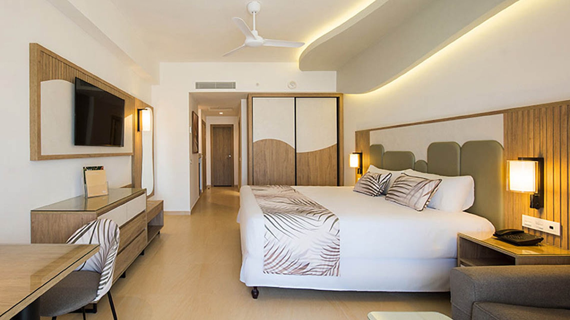 Riu Palace Aquarelle Montego Bay Wedding Packages | Destination Weddings