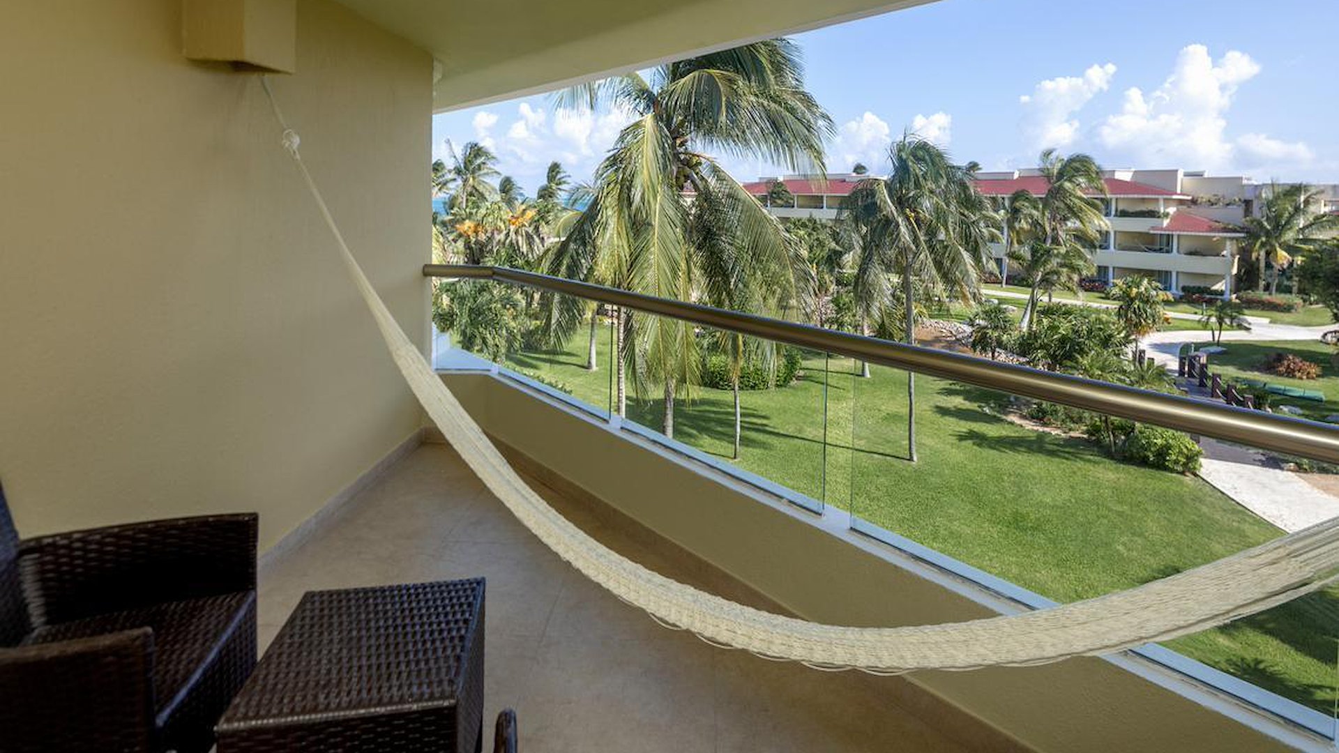 Moon Palace Sunrise Cancun Wedding Packages | Destination Weddings