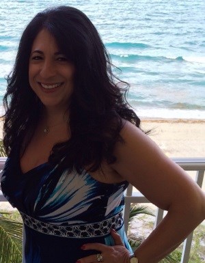 Meet Jen Avey | Destinationweddings.com