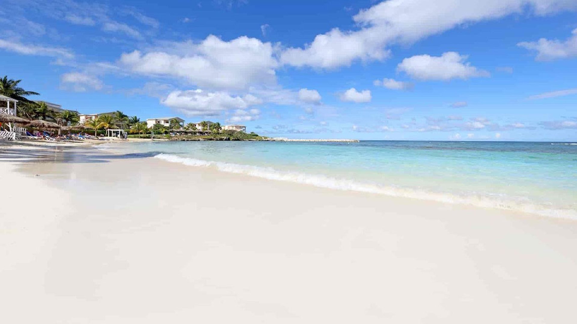 The Signature Level at Grand Palladium Lady Hamilton Resort & Spa ...