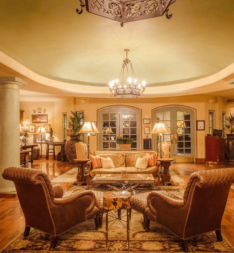 Dio Deka Greek Restaurant in Los Gatos | Hotel Los Gatos