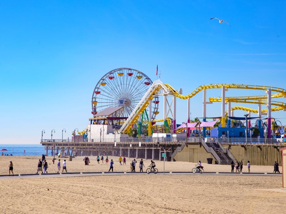 The Ultimate Guide to Santa Monica Pier & Nearby Hotels