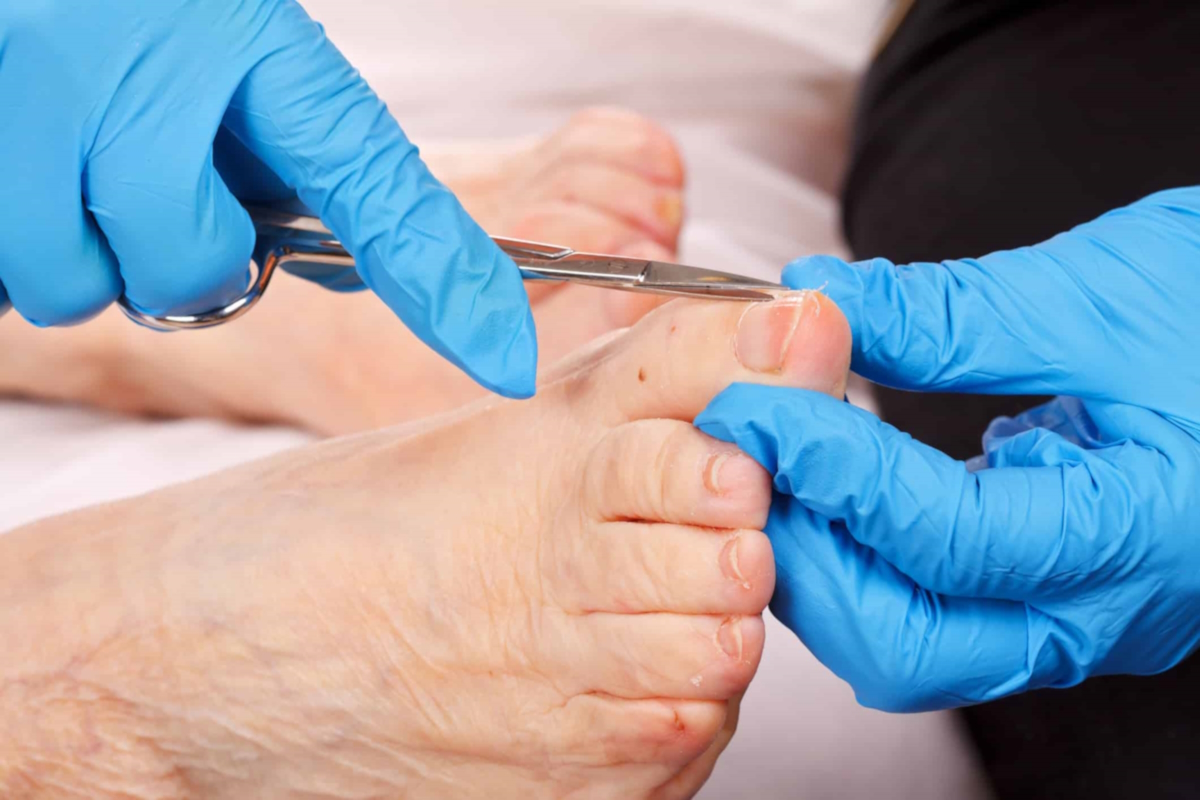 9 Foot Care Tips for Seniors Ageing Gracefully - StrideCare