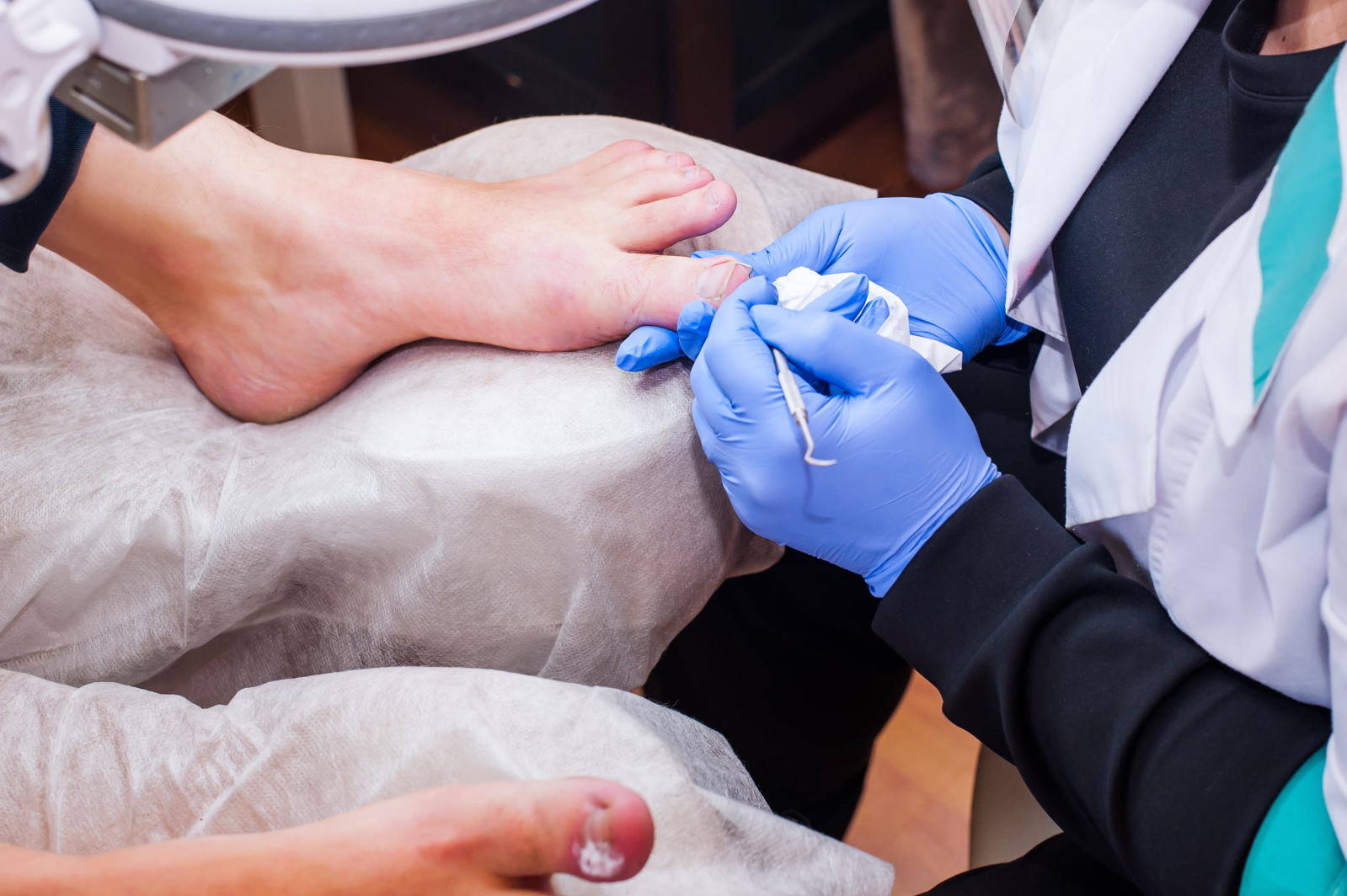 Got Feet Problems? Get Treated by a Vascular Doctor and Your Podiatrist ...