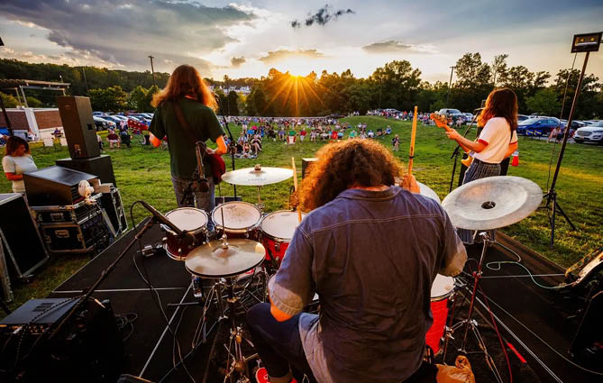 Turf Valley Towne Square - Summer Concert Series